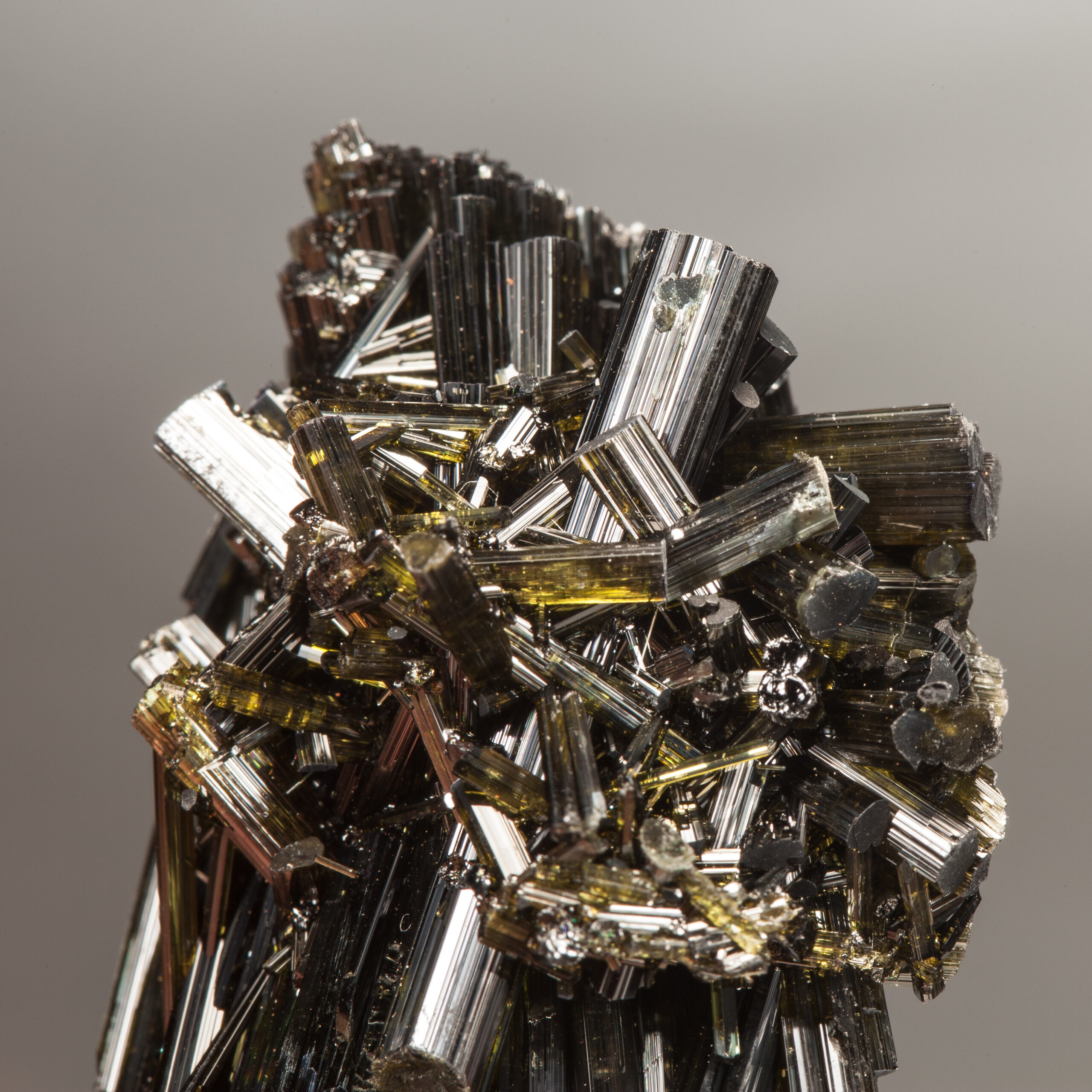 ELBAÍTA Verde – MM Gerdau Tainacan